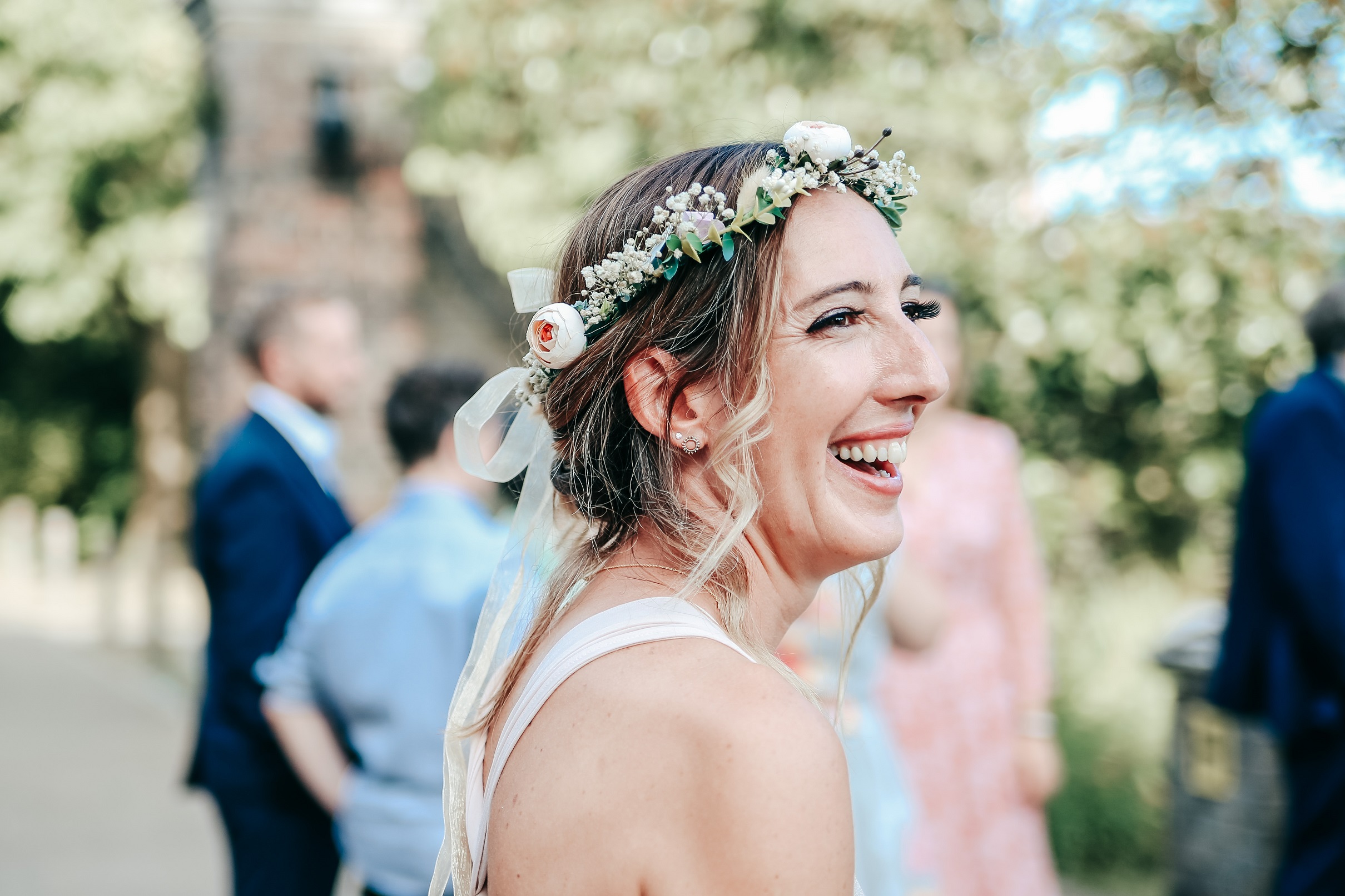 Whitewed Supplier of the Month: Queen Bea Photography | Whitewed Directory